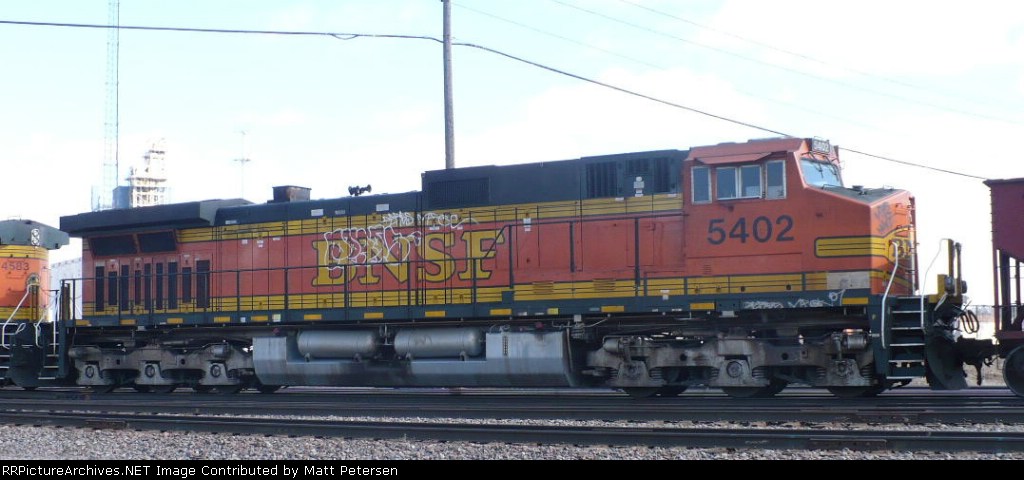 BNSF 5402
